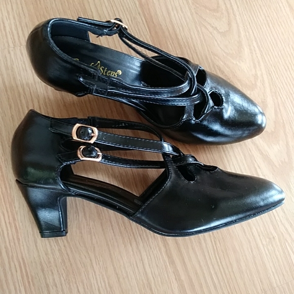 Beacon | Shoes | Beacon Angel Steps Criss Cross Strappy Willow Pumps 75 ...